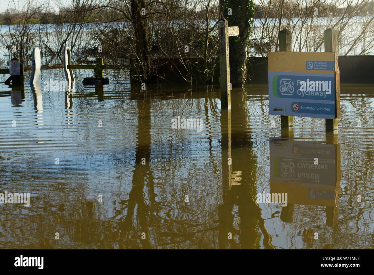 Flooded bicycle path hi-res stock photography and images - Alamy
