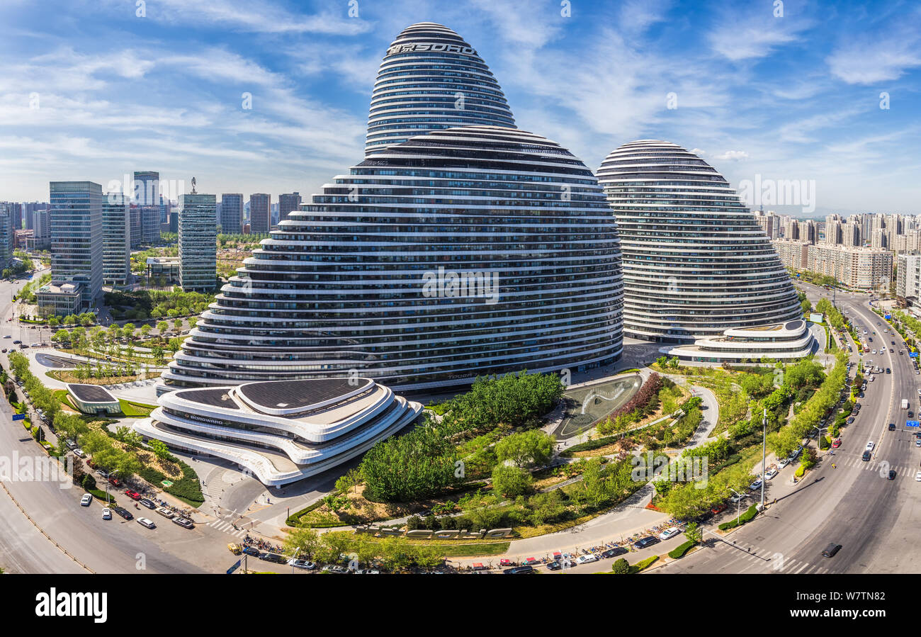 Skyscraper clusters hi-res stock photography and images - Alamy