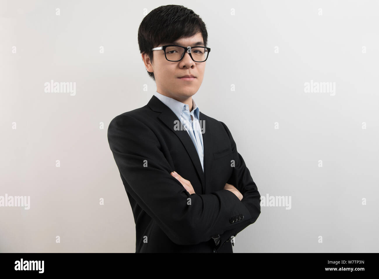 --FILE--Chinese Go player Ke Jie poses during an interview in Beijing ...