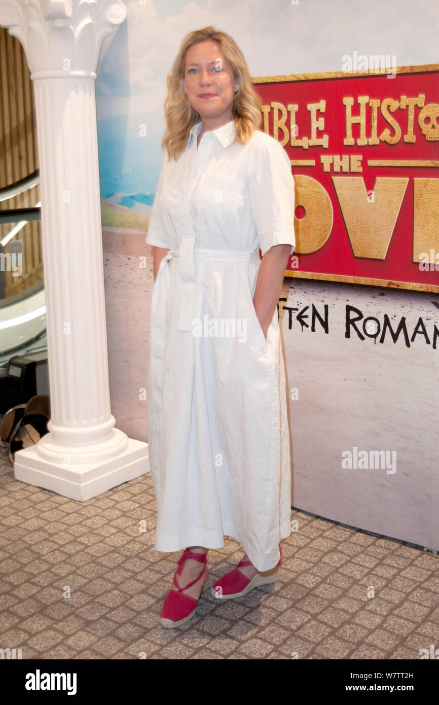 Anna crilly hi-res stock photography and images - Alamy