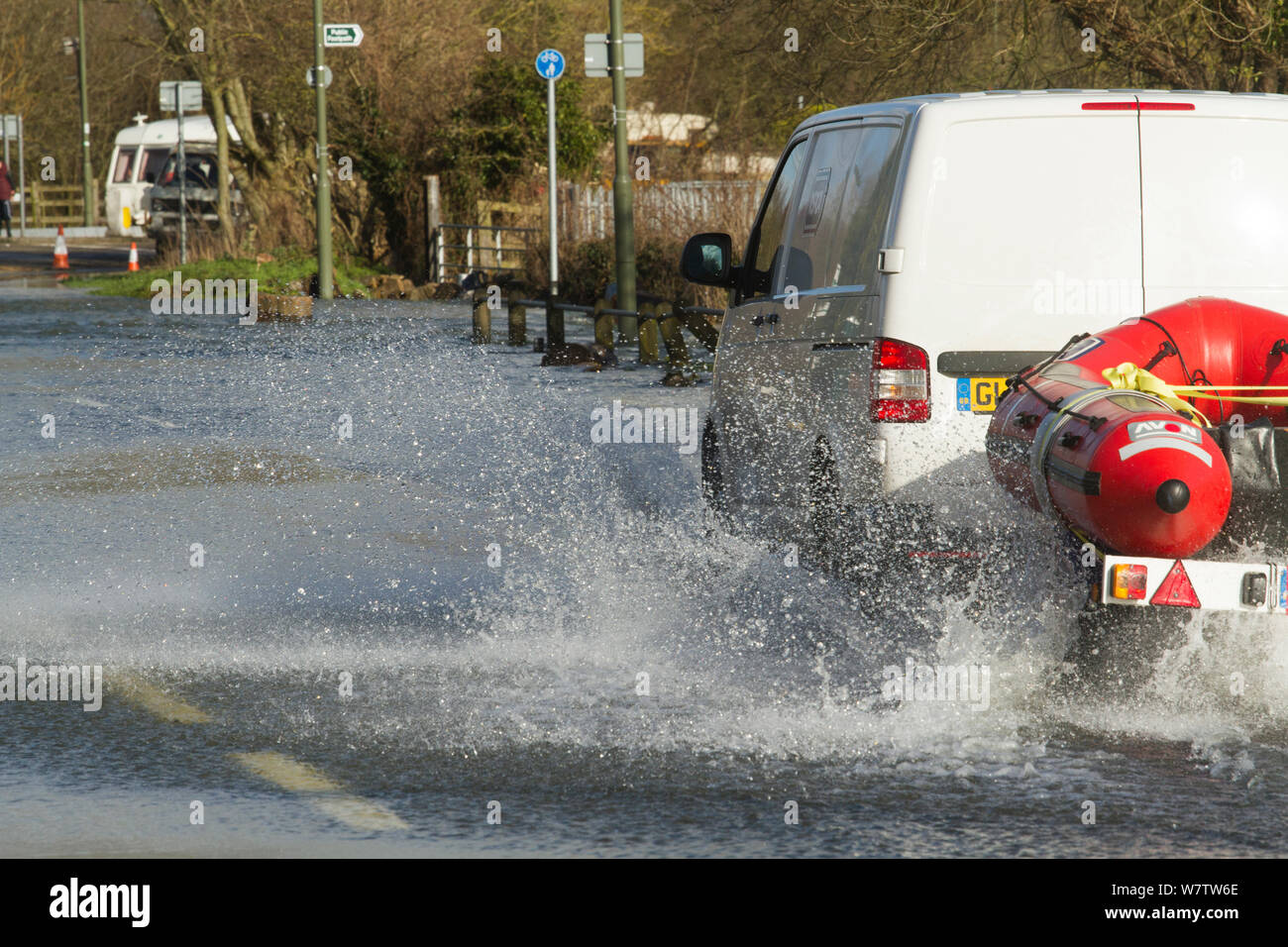 Land vehicle rescue vehicle hi-res stock photography and images - Alamy