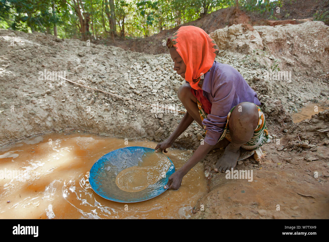 Gold placer mining hi-res stock photography and images - Alamy