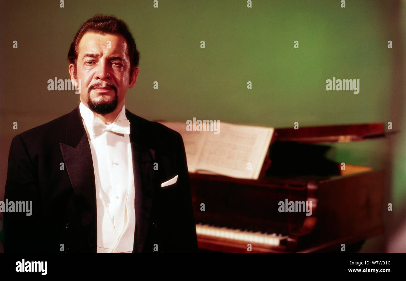 Porträt des Schweizer Opernsängers (Bass) Peter Lagger, Deutschland ...