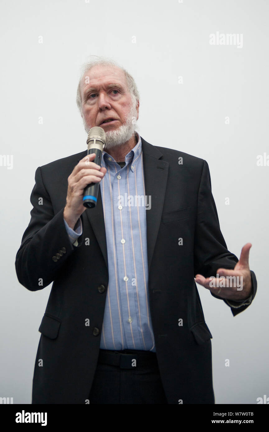 Kevin kelly editor hi-res stock photography and images - Alamy