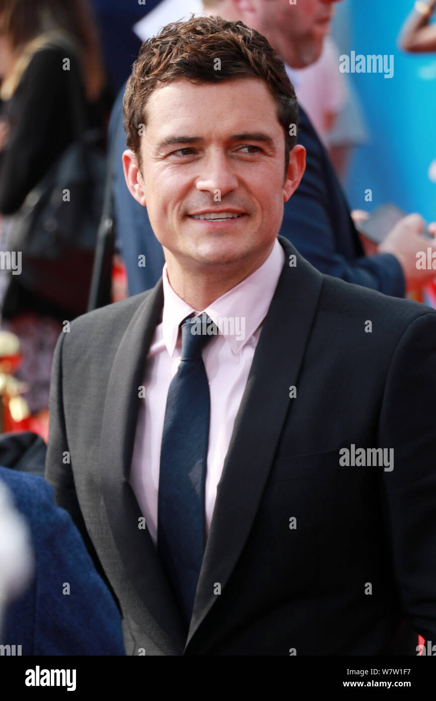 English actor Orlando Bloom arrives on the red carpet for the premiere ...