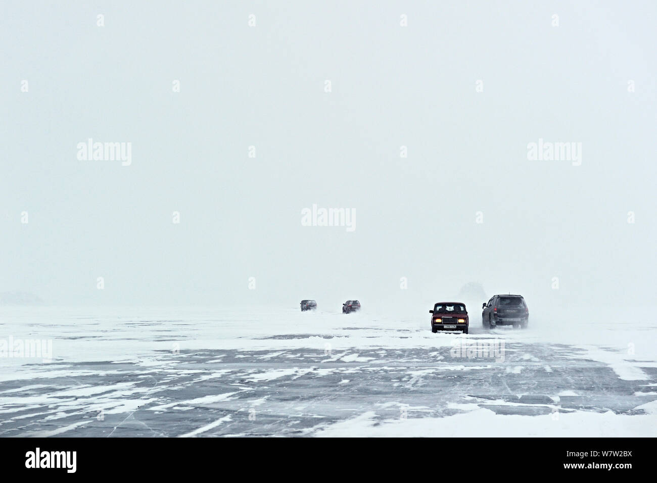 Car frozen russia hi-res stock photography and images - Alamy