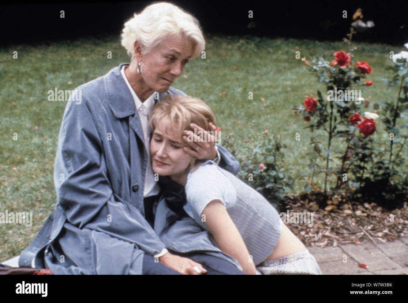 vanessa redgrave, laura dern, down came a blackbird, 1995 Stock Photo ...