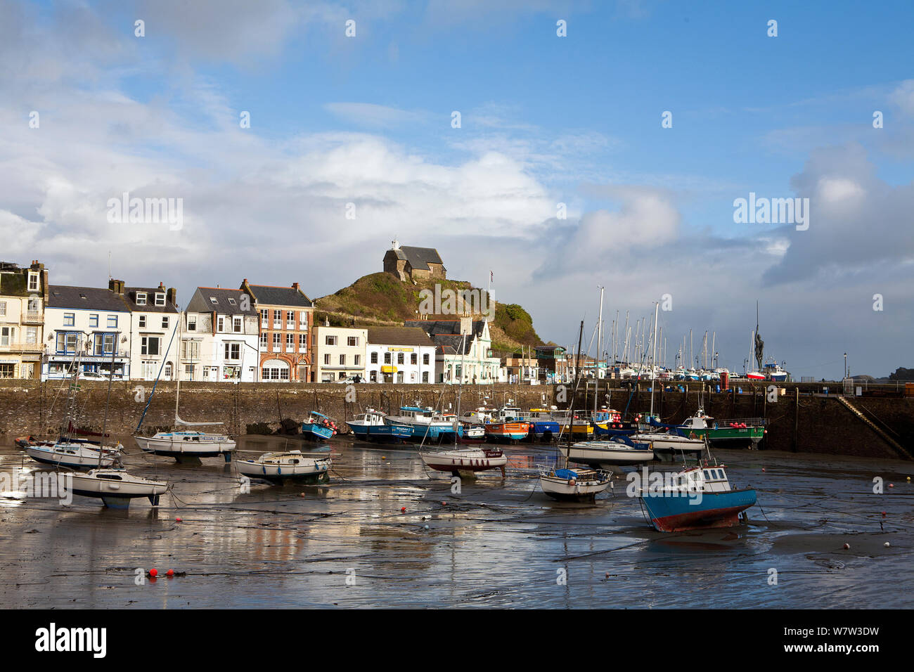 Devon harbour hi-res stock photography and images - Alamy