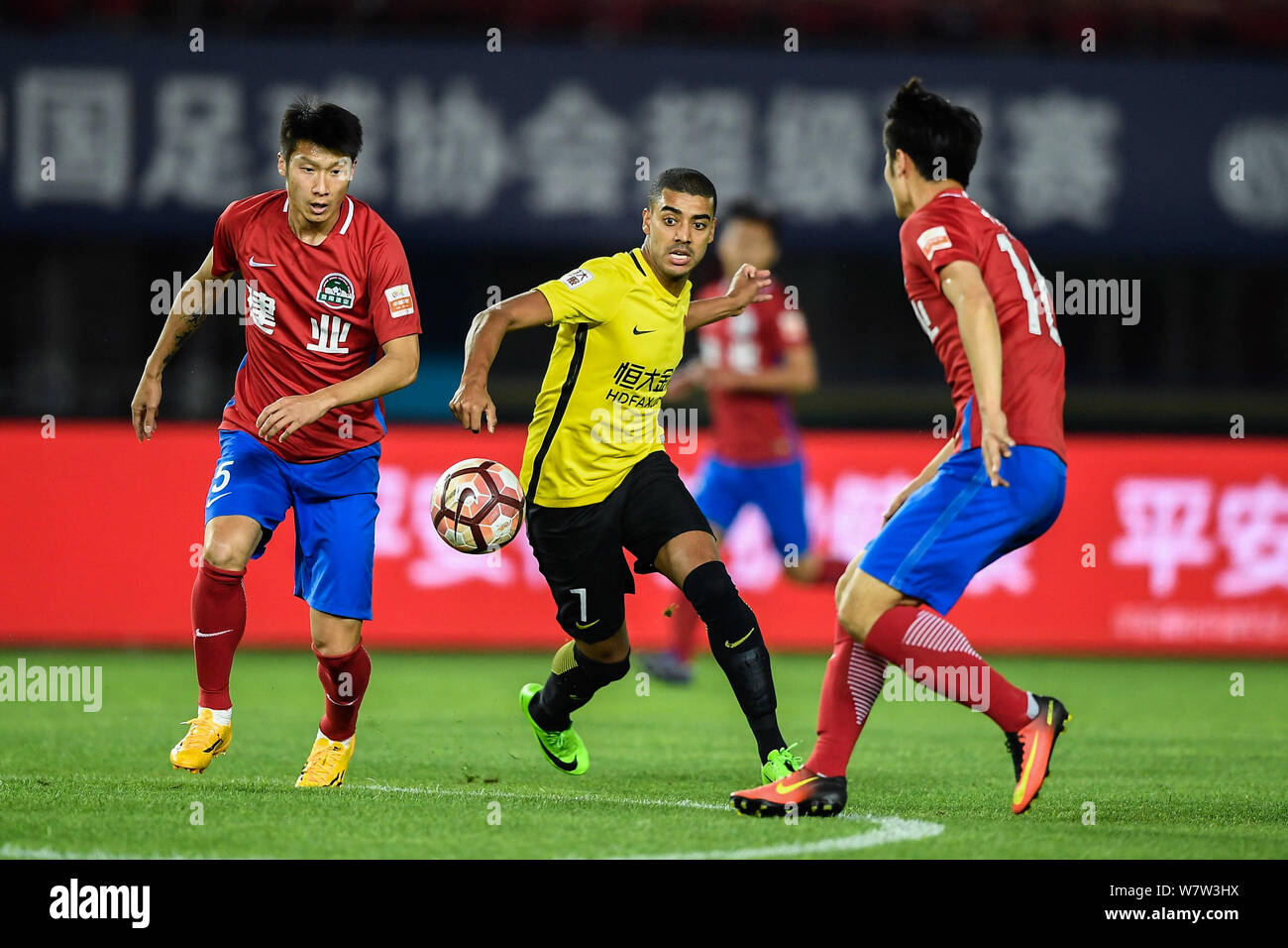 Brazilian football player Alan Carvalho of Guangzhou Evergrande Taobao ...