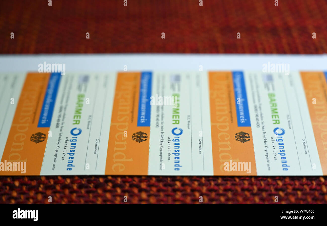 Leipzig, Germany. 17th May, 2019. Forms of organ donation cards of the ...