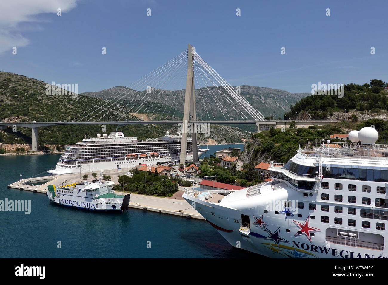 Gruz bus terminal hi-res stock photography and images - Alamy