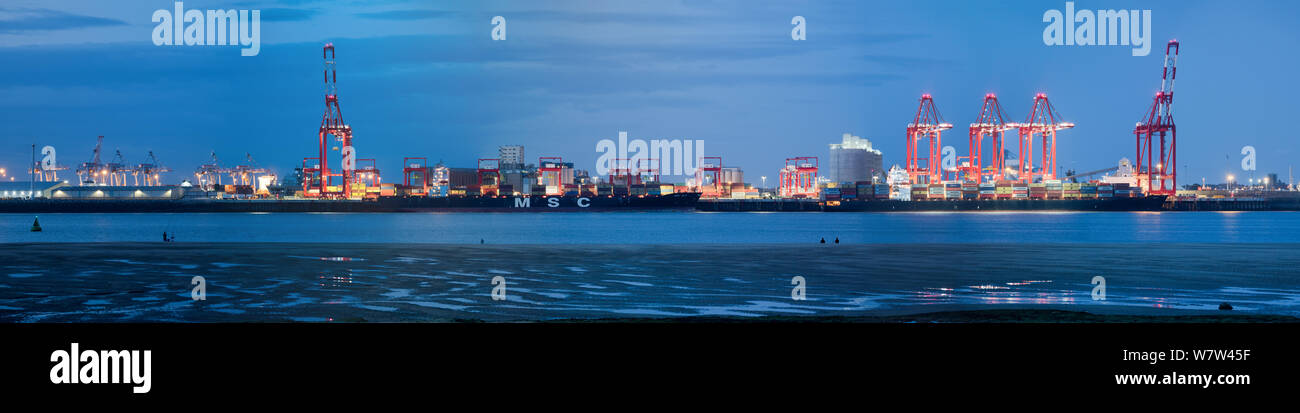 Panorama of Liverpool2 a new deep-water container terminal at the Port ...