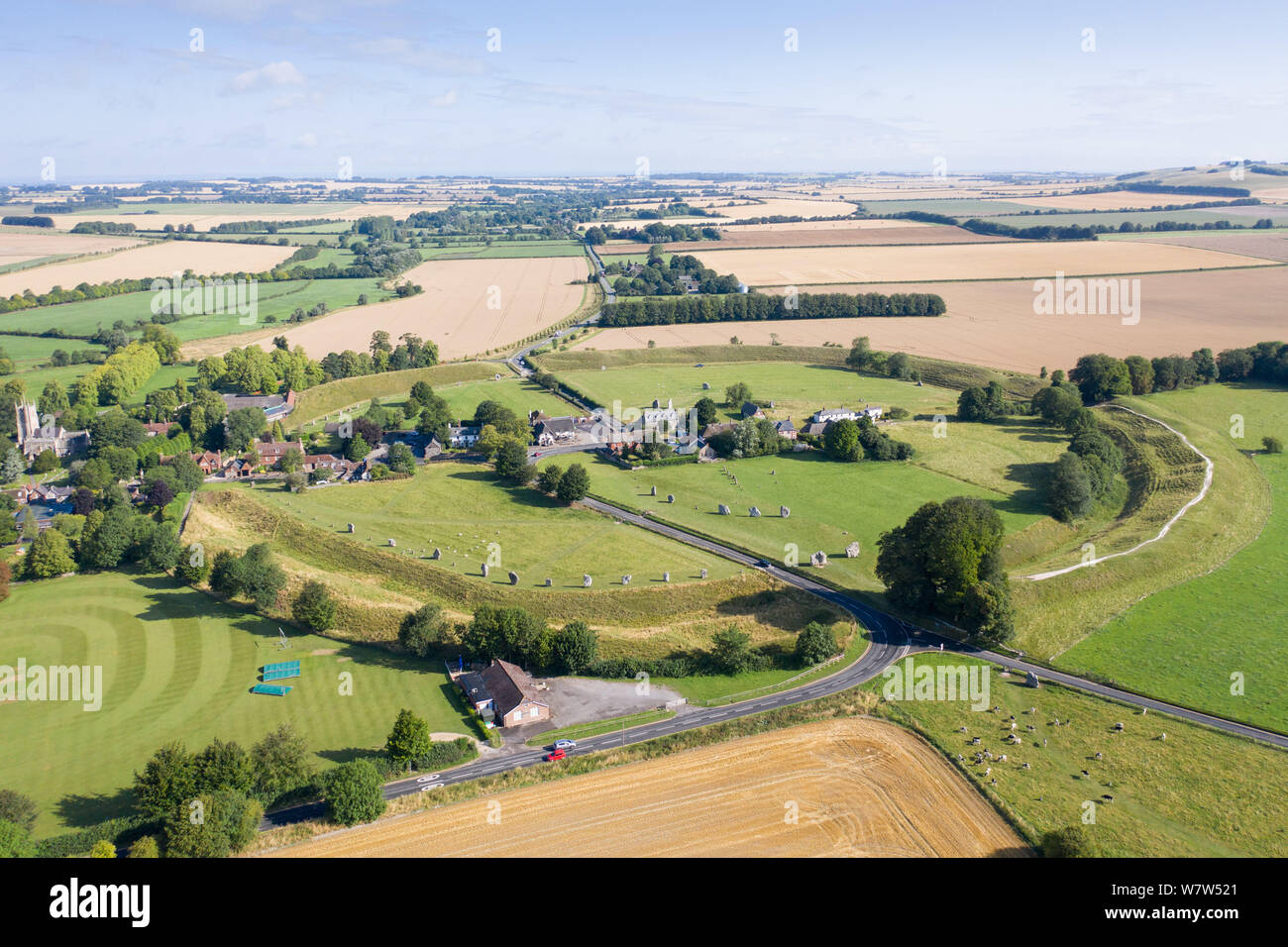 Avebury aerial hi-res stock photography and images - Alamy