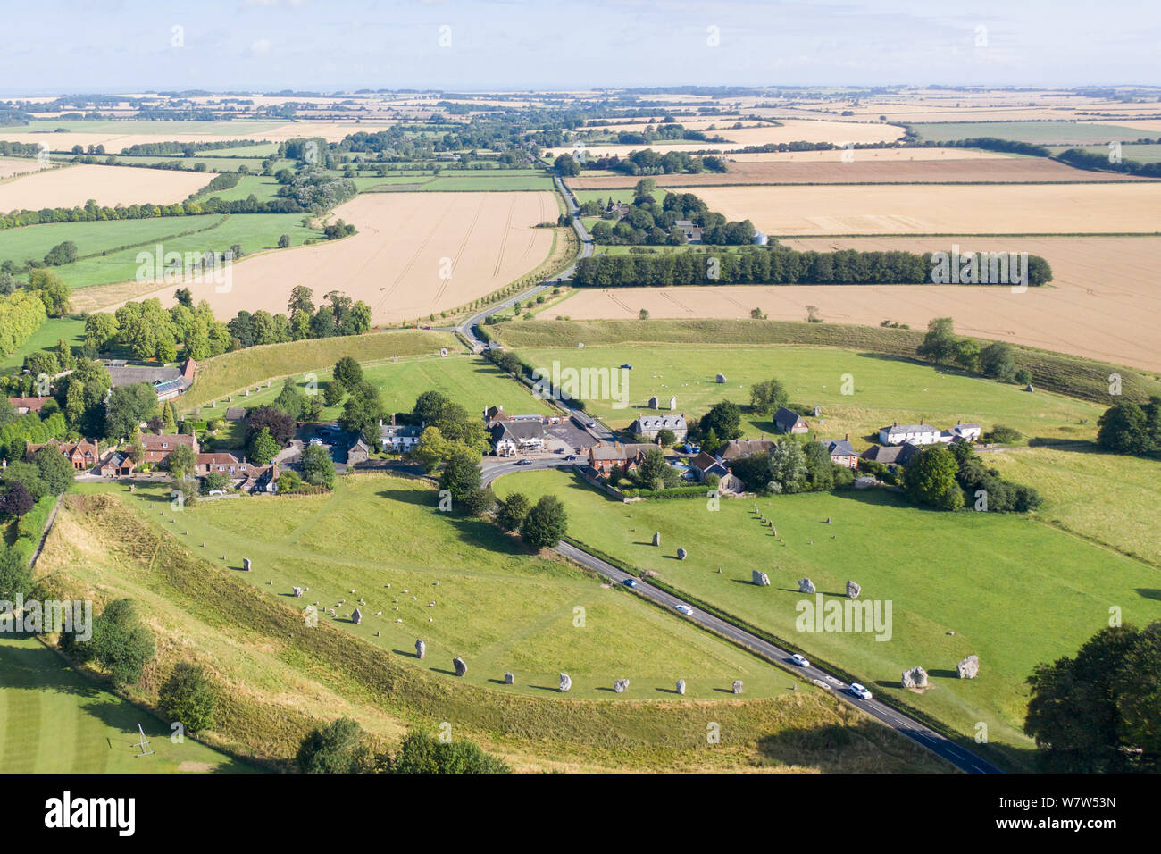 Avebury aerial hi-res stock photography and images - Alamy