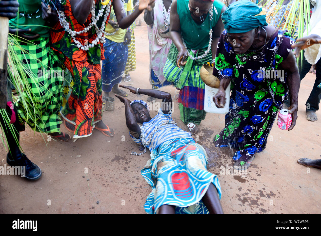 Traditional african ceremony hi-res stock photography and images - Alamy