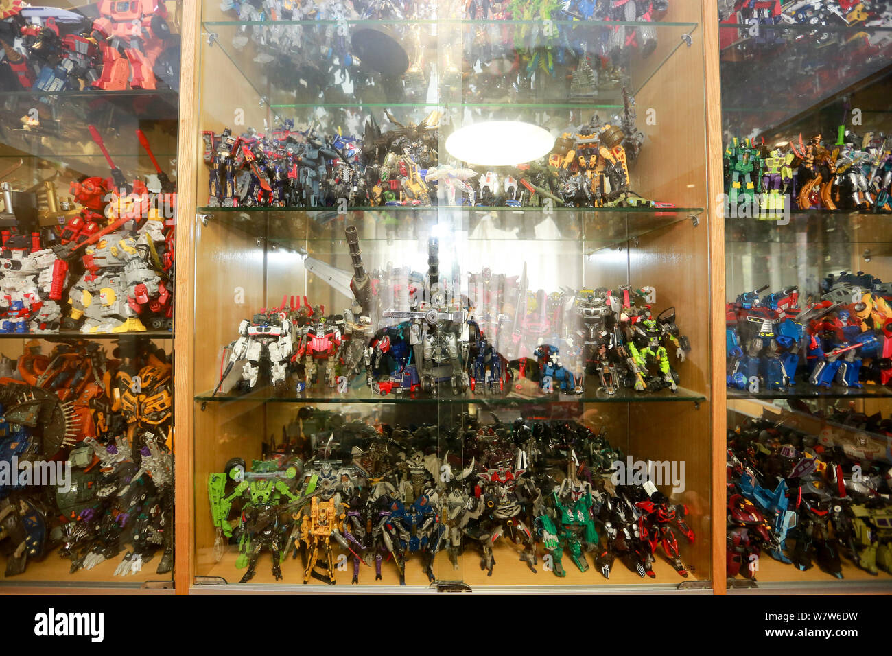 Collections of model Transformers collected by Chinese fan Wang Geng ...