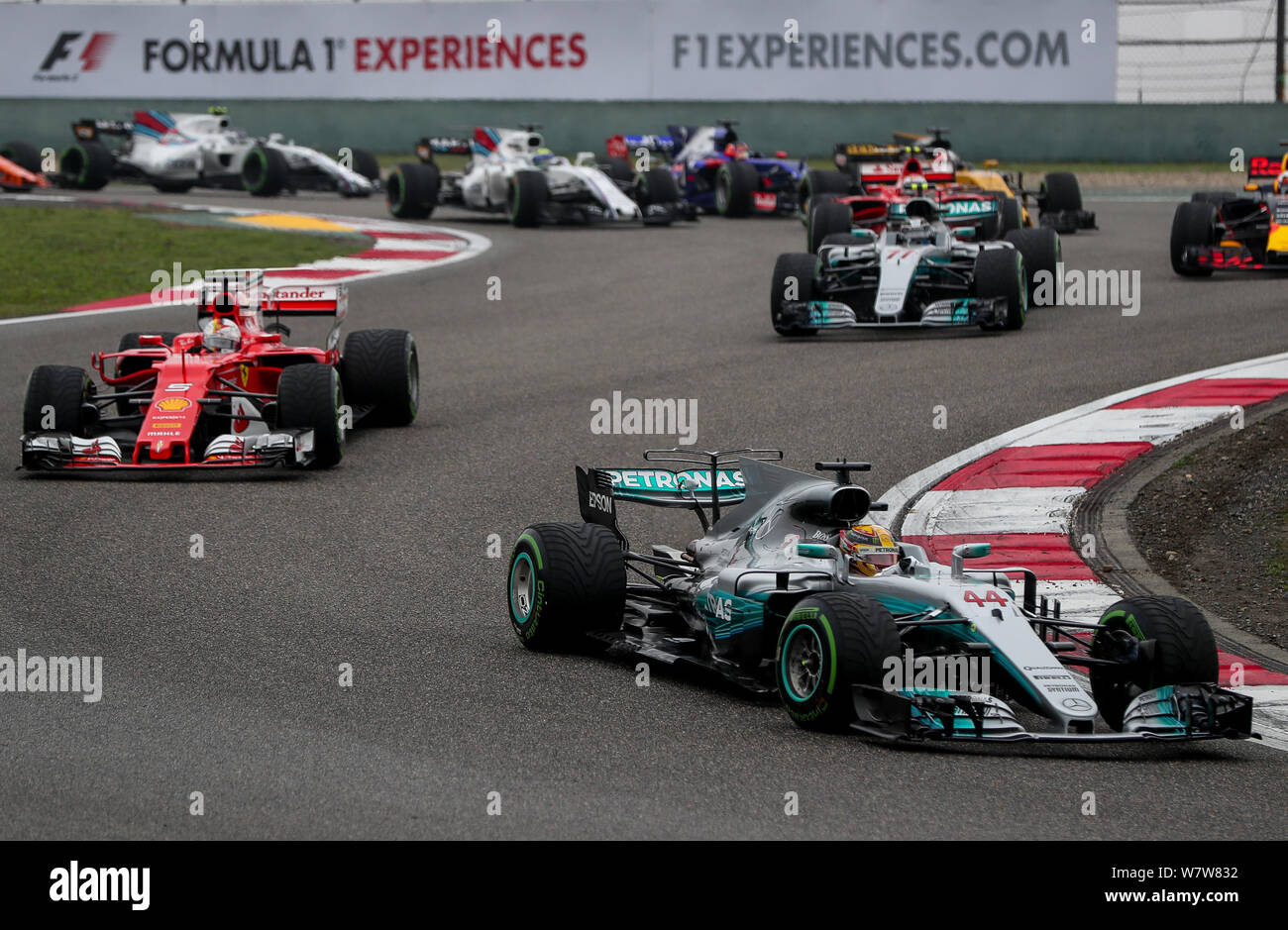 Formula one racers hi-res stock photography and images - Alamy