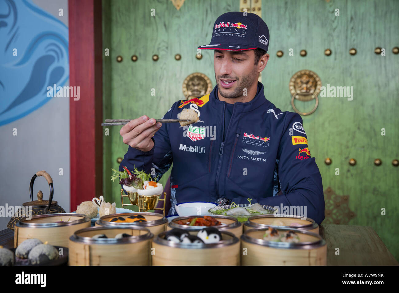 Hong kong snacks hi-res stock photography and images - Alamy