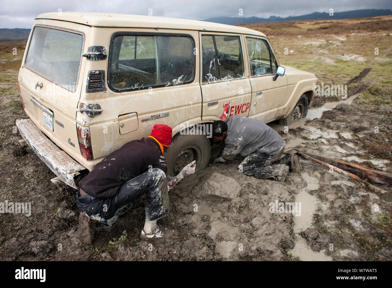 Stuck vehicle hi-res stock photography and images - Alamy
