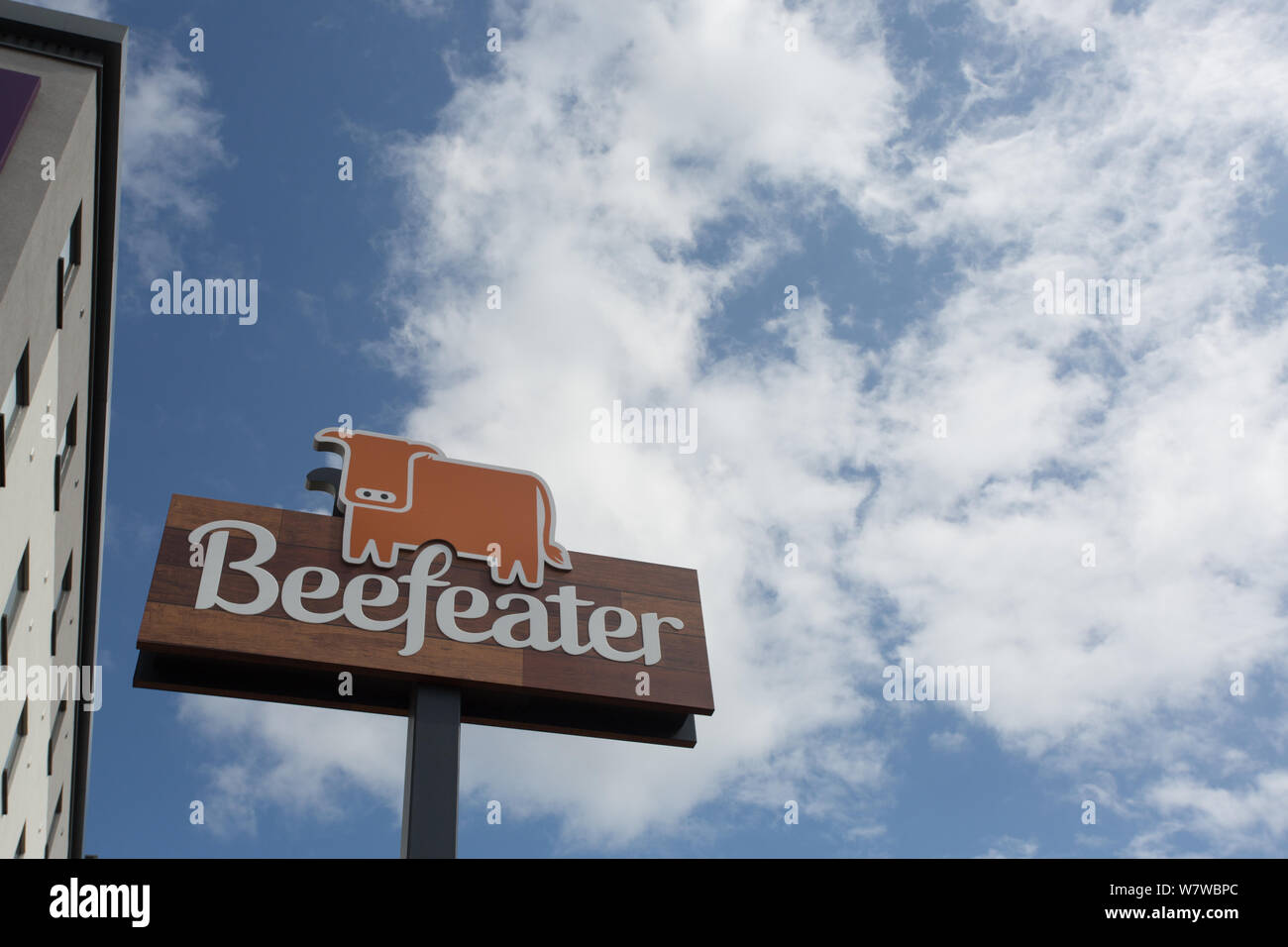 Beefeater restaurant sign hi-res stock photography and images - Alamy