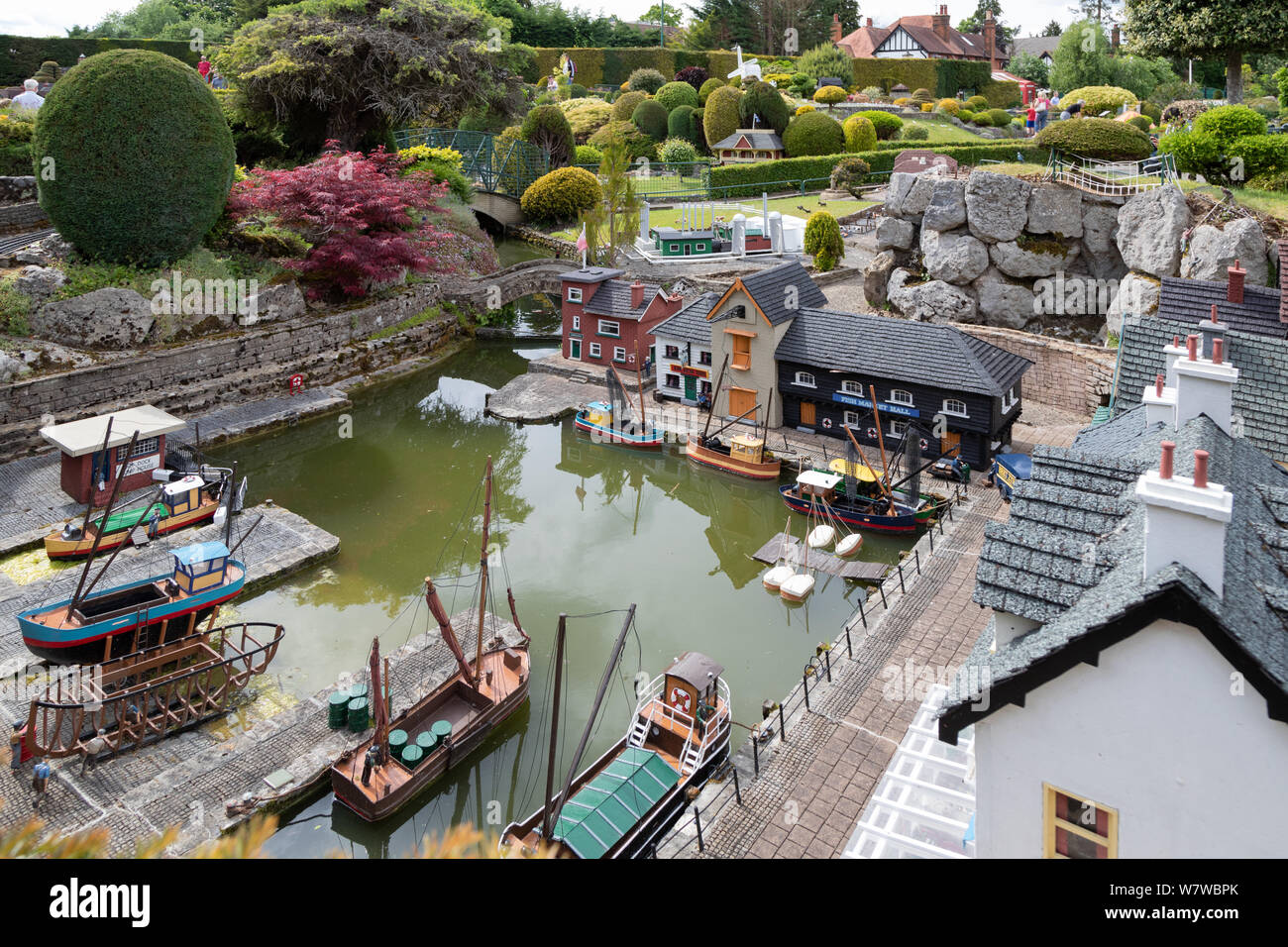 Bekonscot hi-res stock photography and images - Alamy