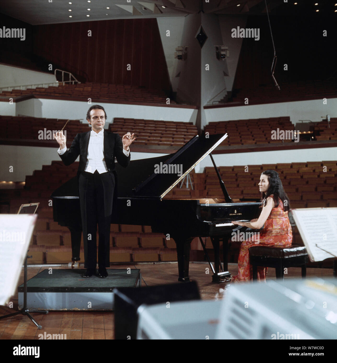Der Dirigent Loorin Maazel und seine Frau, die Pianistin Israela ...