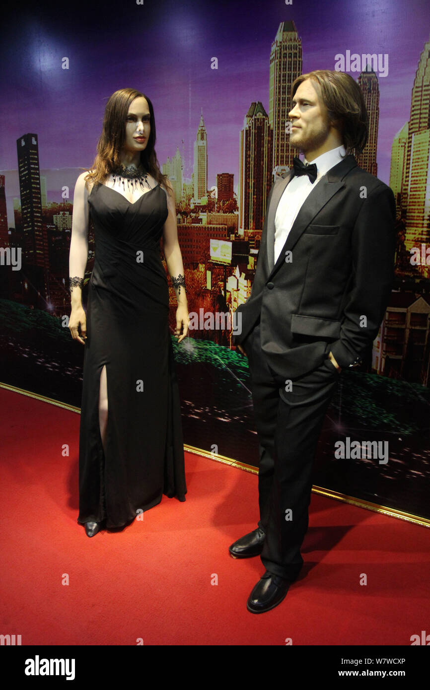 Wax sculptures hi-res stock photography and images - Alamy