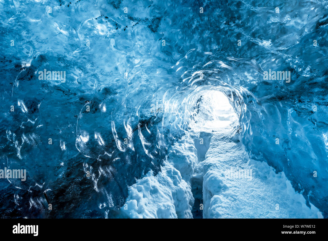 Underwater ice cave hi-res stock photography and images - Alamy
