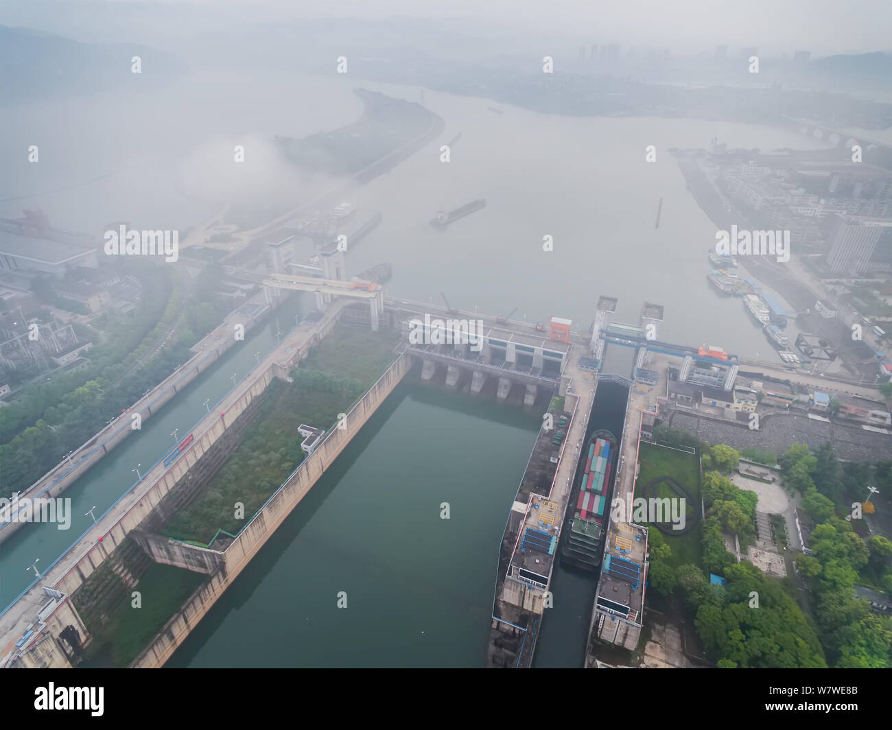 Gezhouba dam hi-res stock photography and images - Alamy