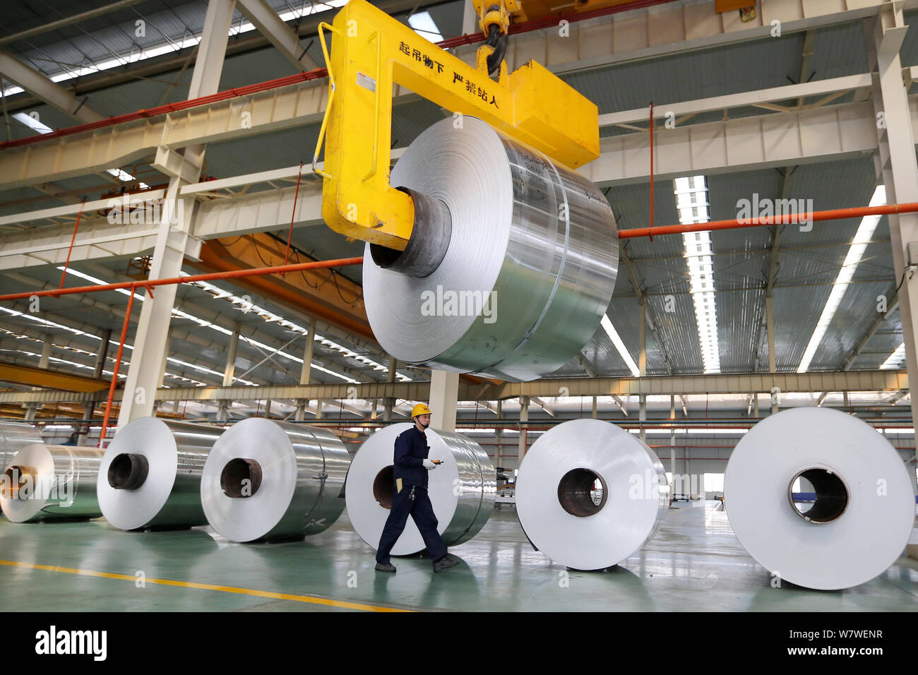 Production of aluminium hi-res stock photography and images - Alamy