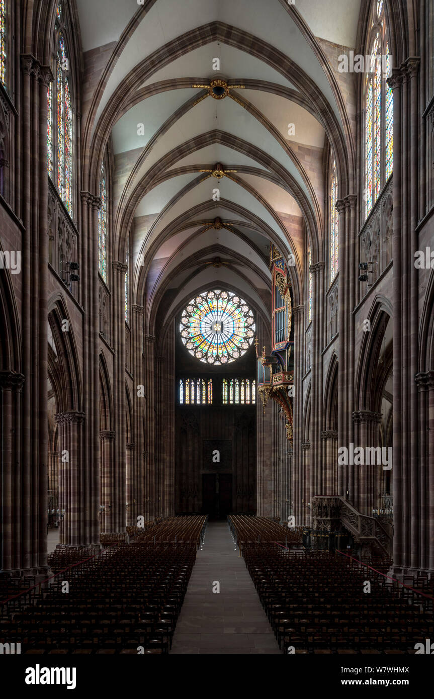 Straßburger Münster, Cathédrale Notre-Dame de Strasbourg, Innenraum ...