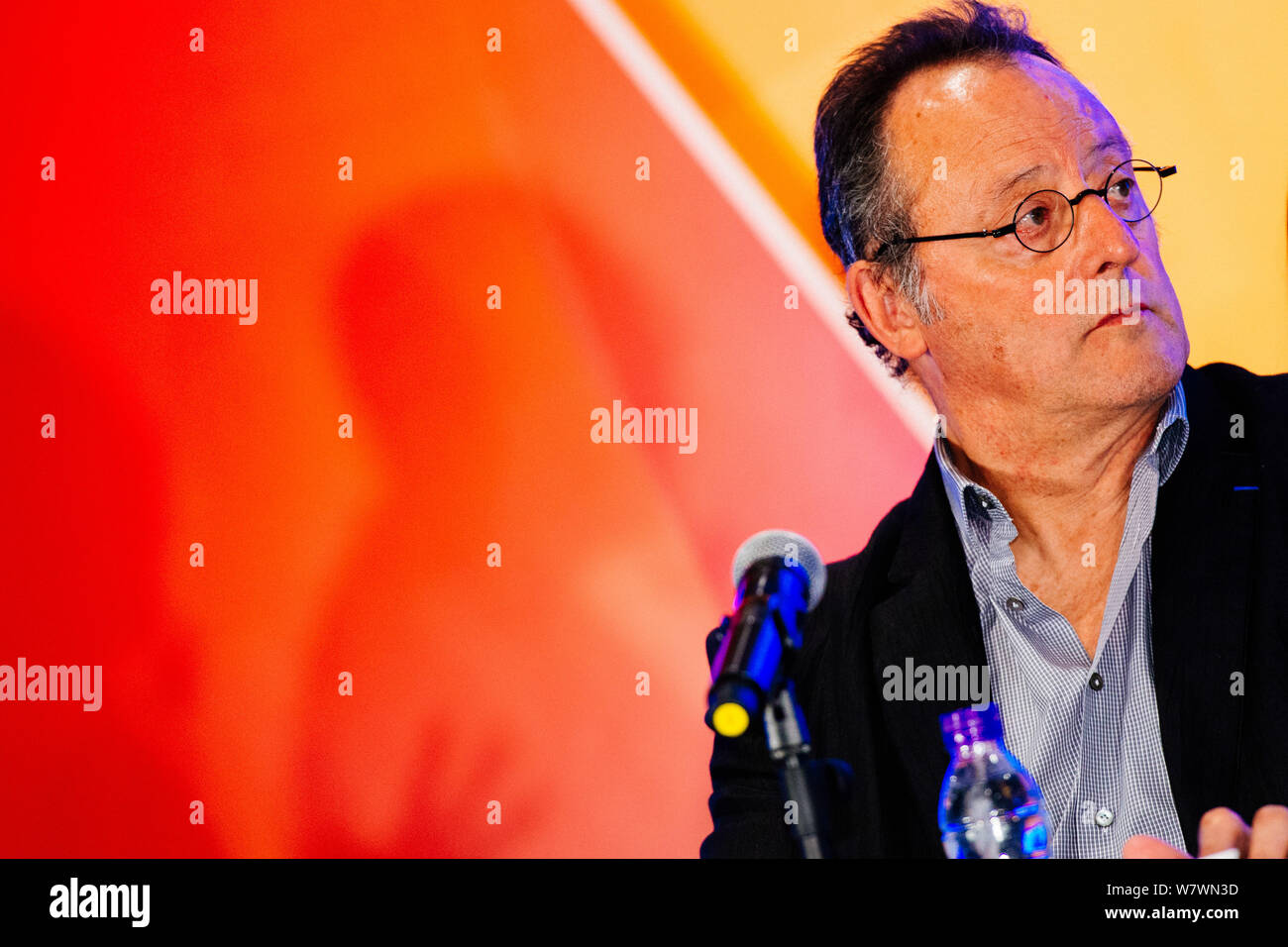 French actor Jean Reno, also a member of the Tiantan Award ...