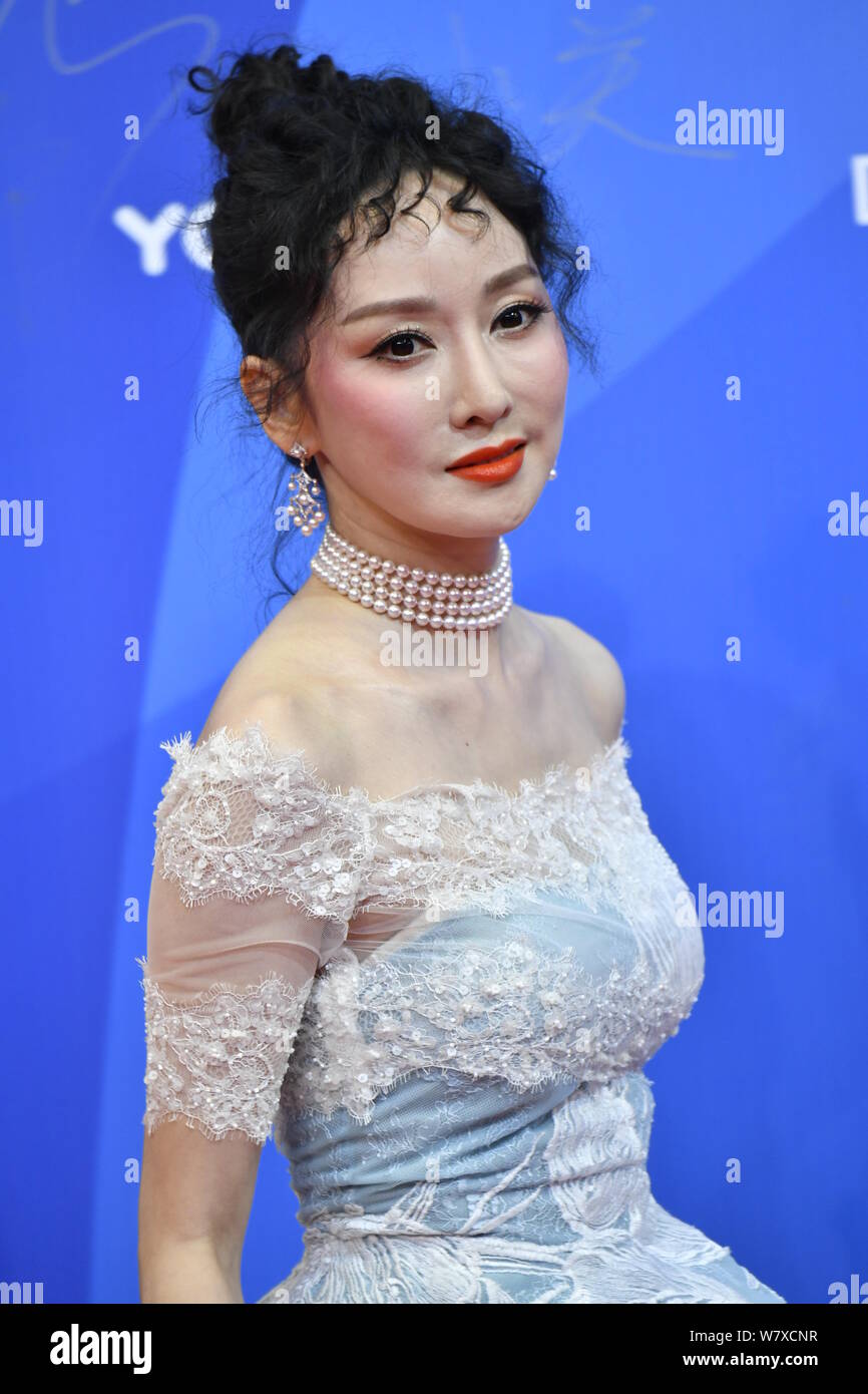 Chinese singer-songwriter Sa Dingding arrives on the red carpet for the ...