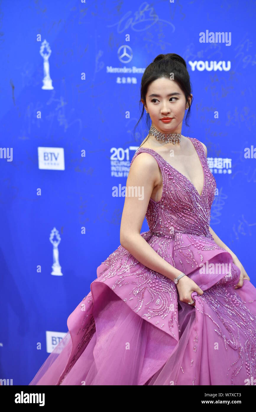 Chinese actress Liu Yifei arrives on the red carpet for the opening ...