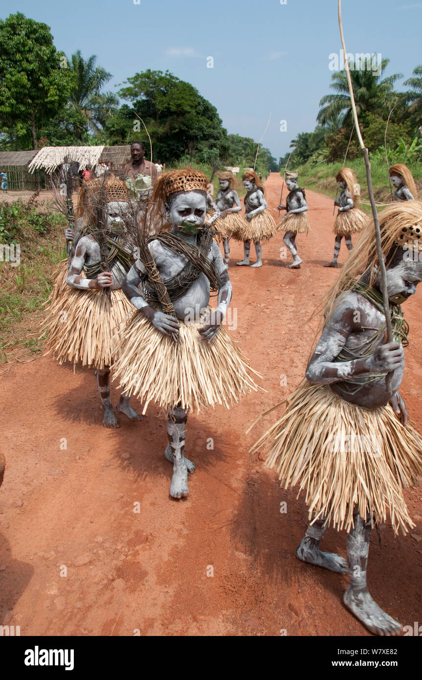 Mbuti hi-res stock photography and images - Alamy