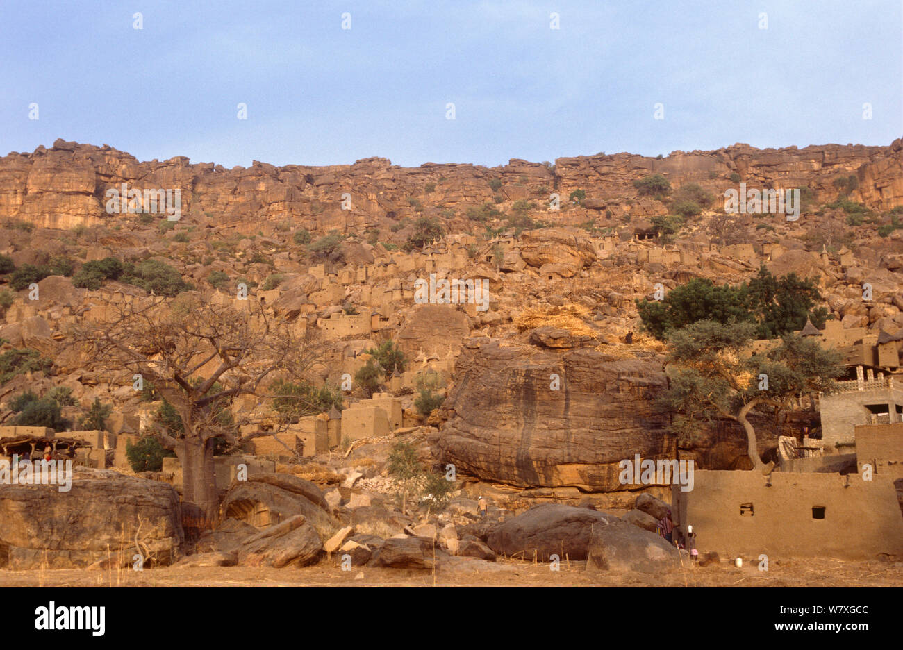 Dogon villages in rocky landscape. Mali, 2005-2006 Stock Photo - Alamy