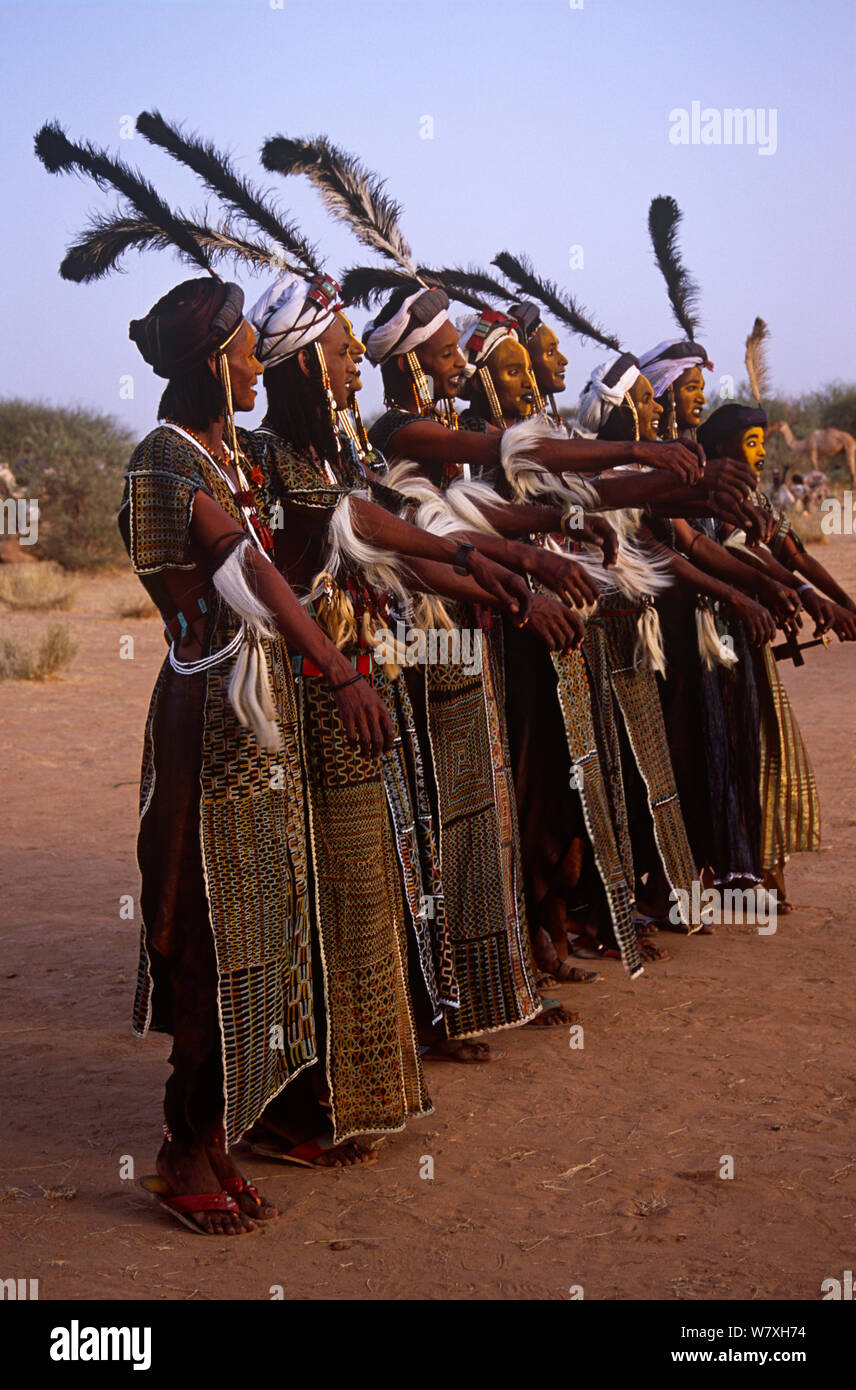 Fulani man in traditional clothing hi-res stock photography and images ...