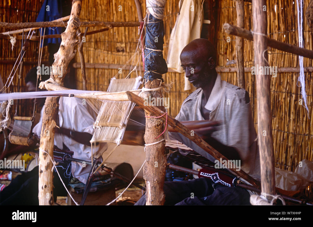 African man weaving hi-res stock photography and images - Alamy