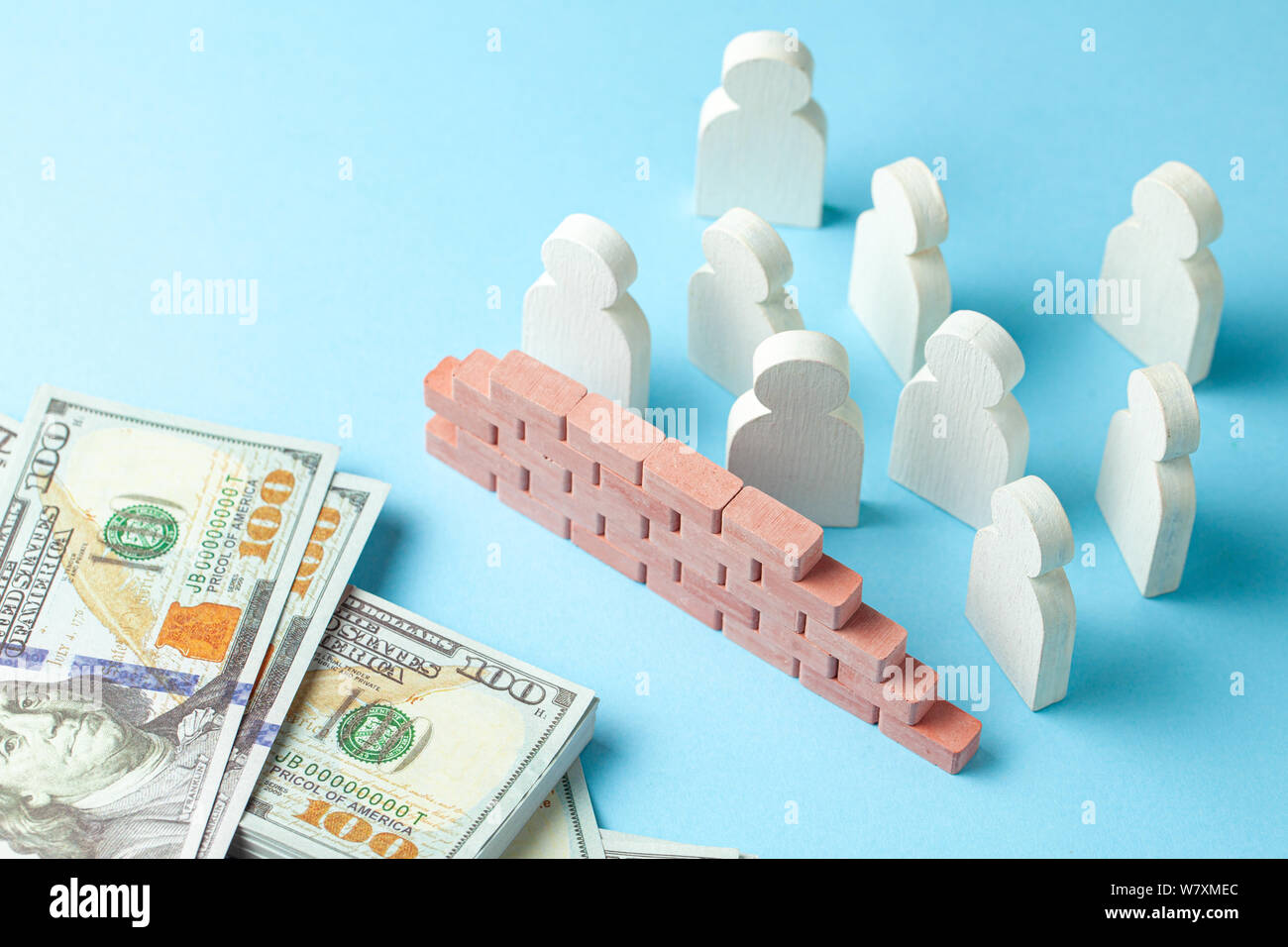 Money saving challenge hi-res stock photography and images - Alamy