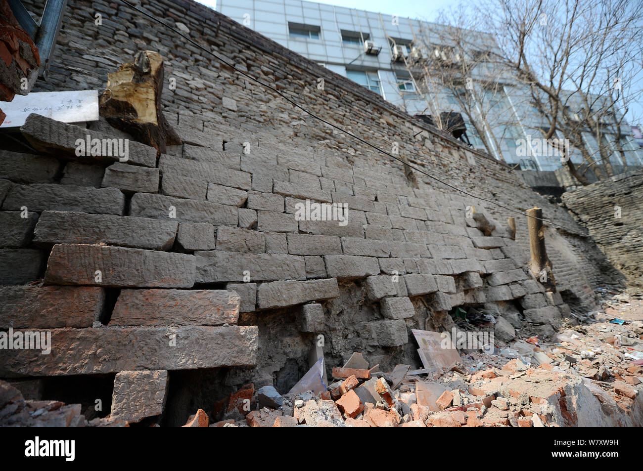 Ancient buildings in jinan hi-res stock photography and images - Alamy