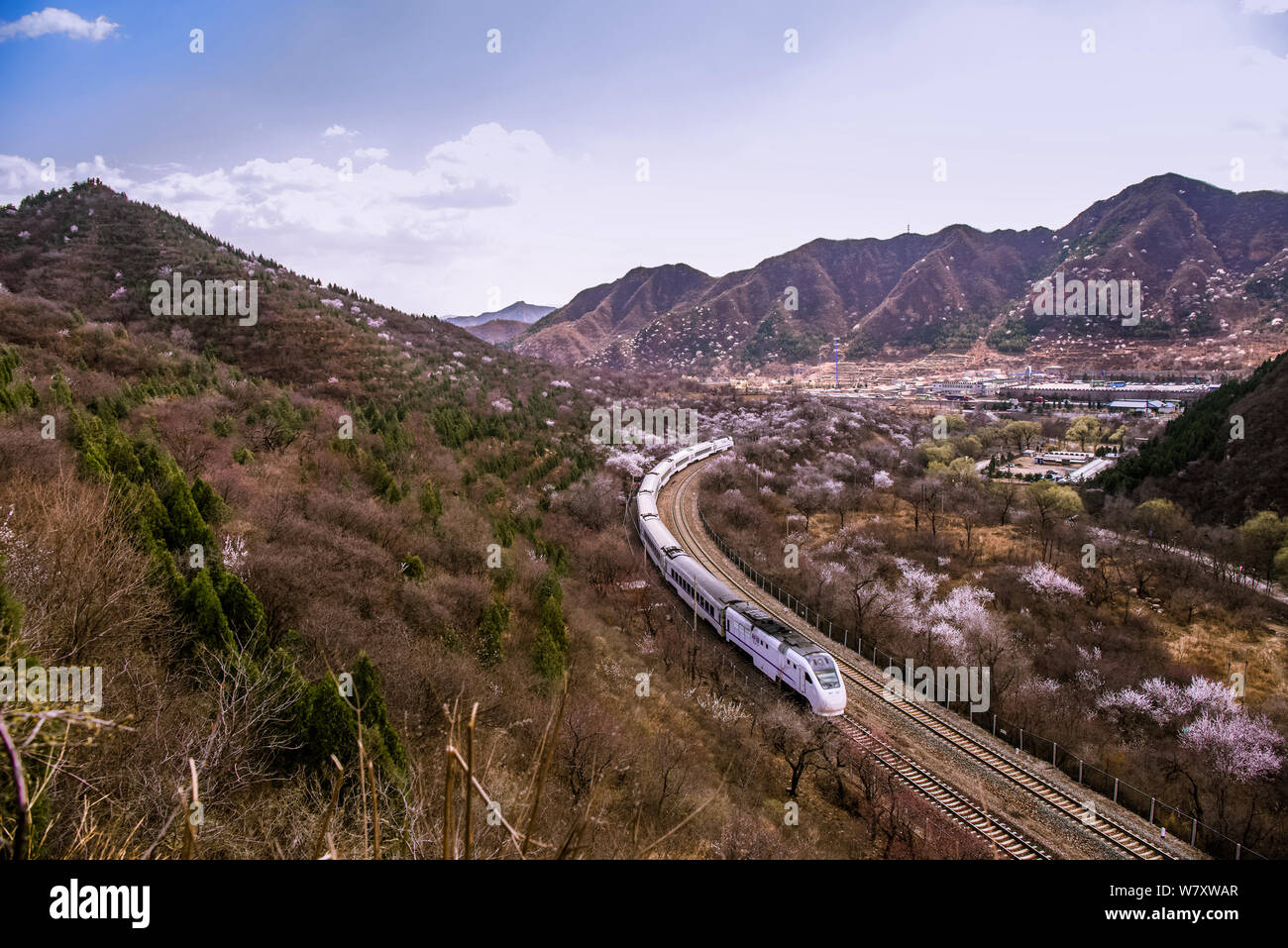 Juyong pass of great wall hi-res stock photography and images - Alamy