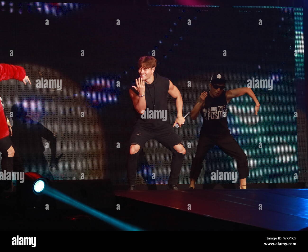 South Korean singer Kim Jong-kook performs at the "Running Man 2017 ...