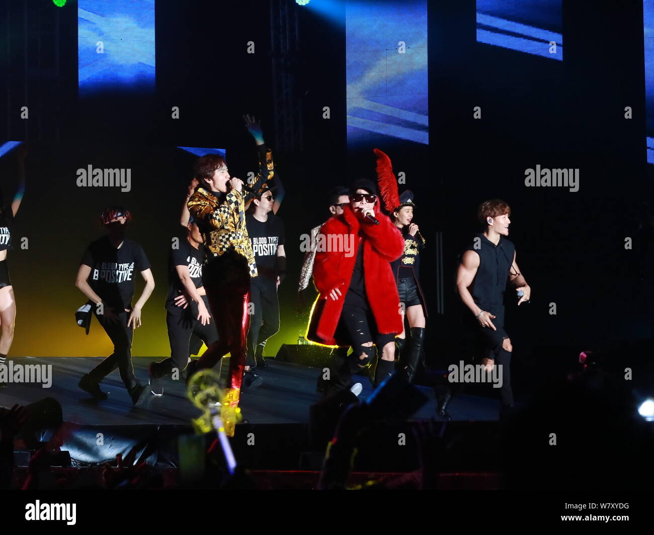 (From left) South Korean actor Lee Kwang-so, entertainer Ha Dong-hoon ...