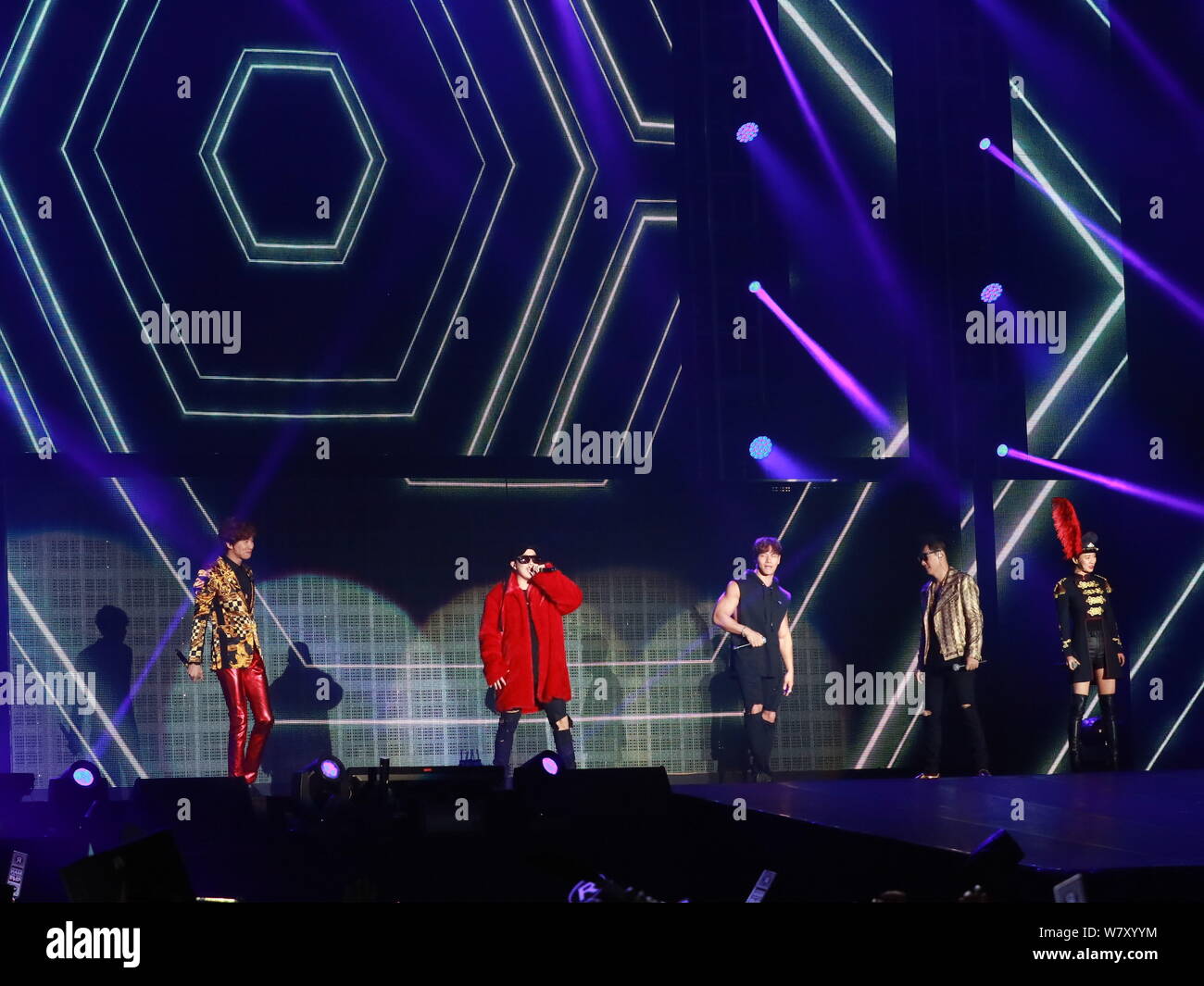 (From left) South Korean actor Lee Kwang-so, entertainer Ha Dong-hoon ...