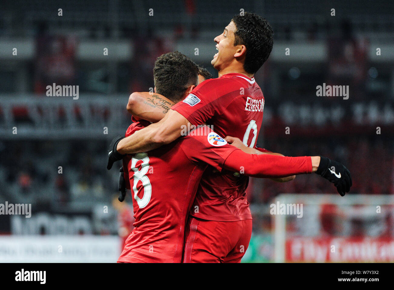 Hulk and oscar hi-res stock photography and images - Alamy