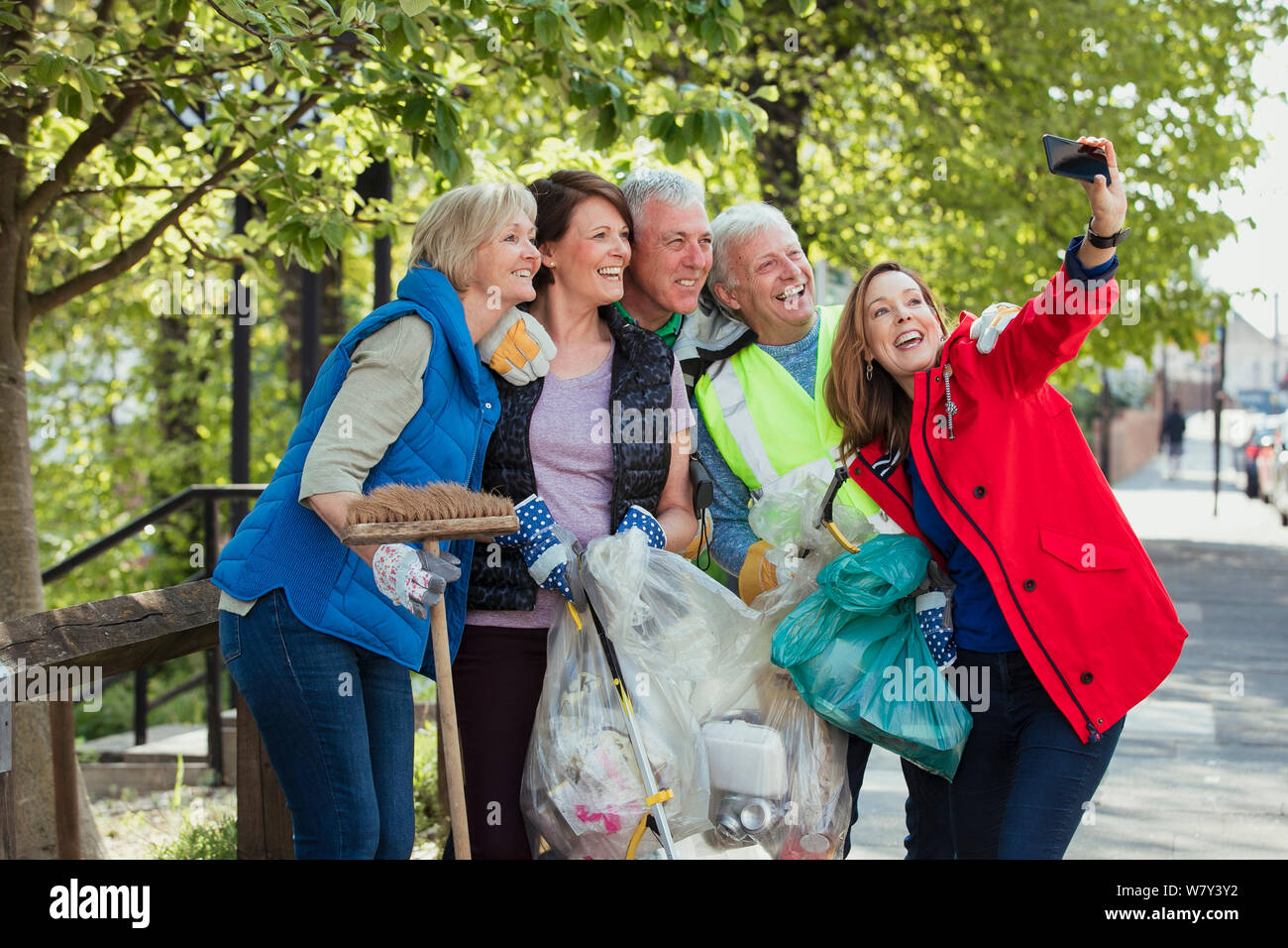Environmental selfie hi-res stock photography and images - Alamy
