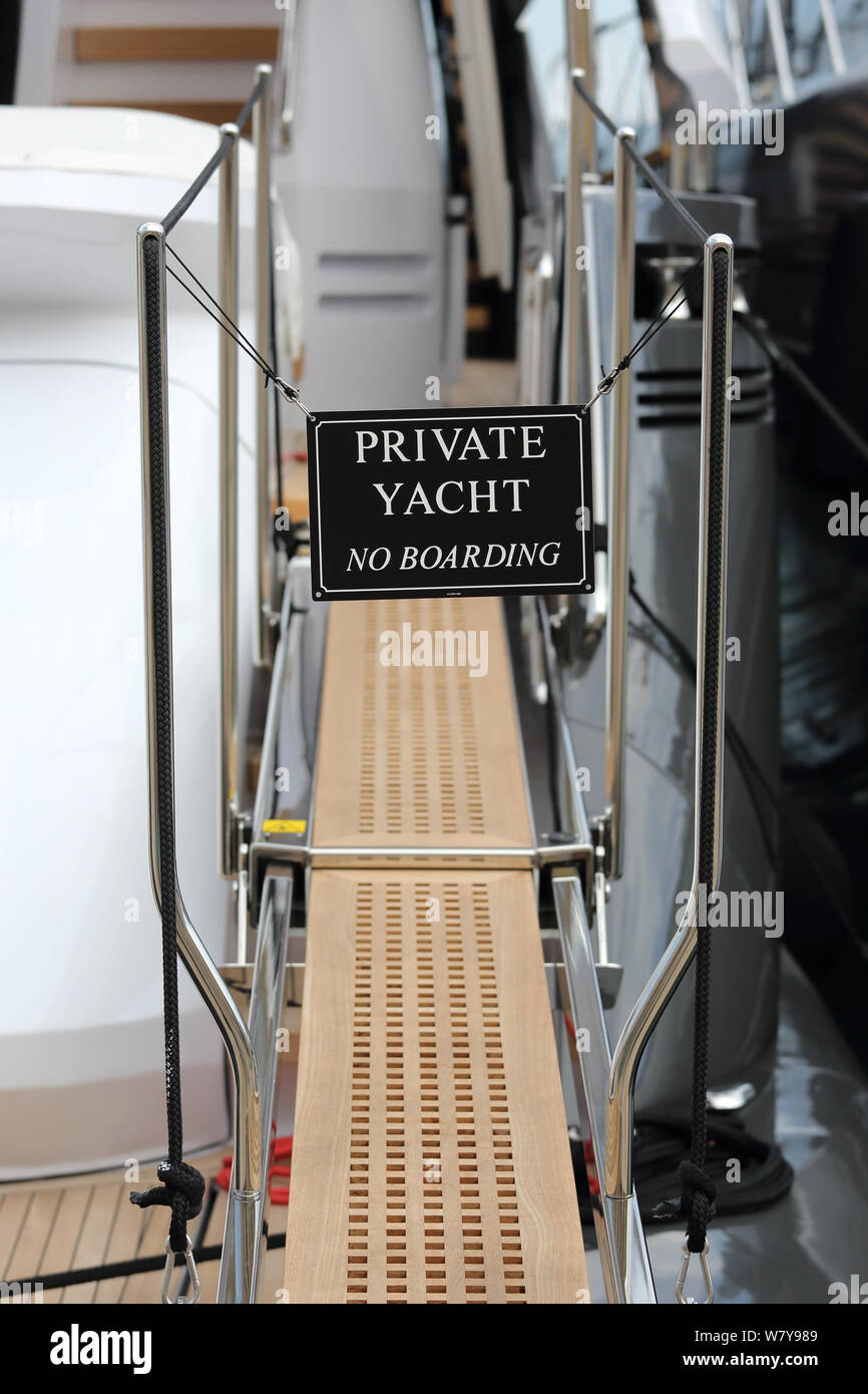 Ycht hi-res stock photography and images - Alamy