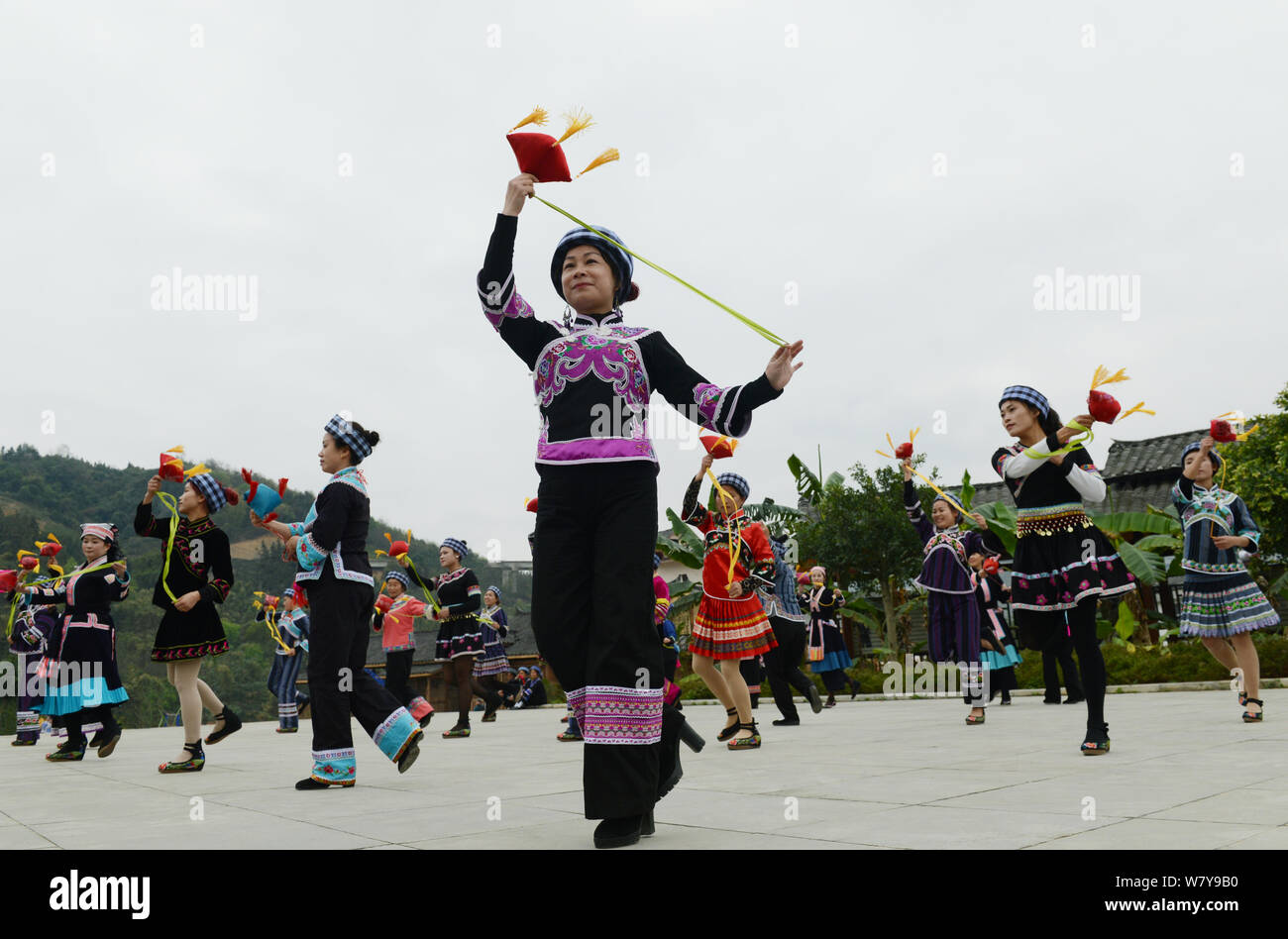 --FILE--Chinese people of Bouyei ethnic group wearing traditional ...