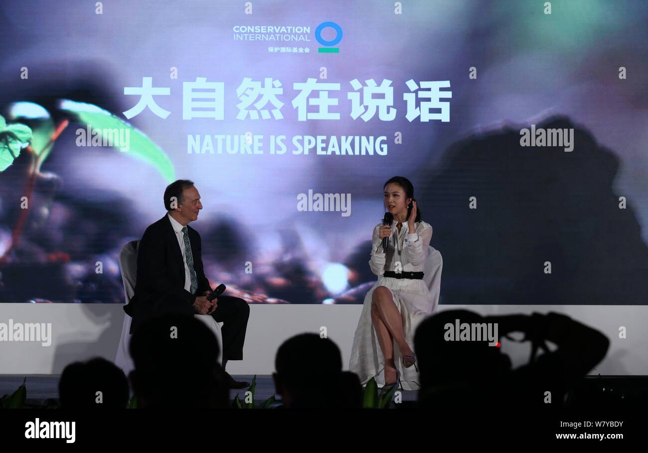 Peter Seligmann, left, founder, Chairman and CEO of Conservation ...