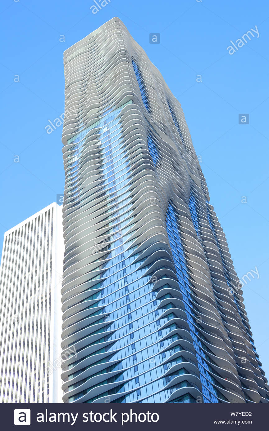 Aqua Building High Resolution Stock Photography and Images - Alamy